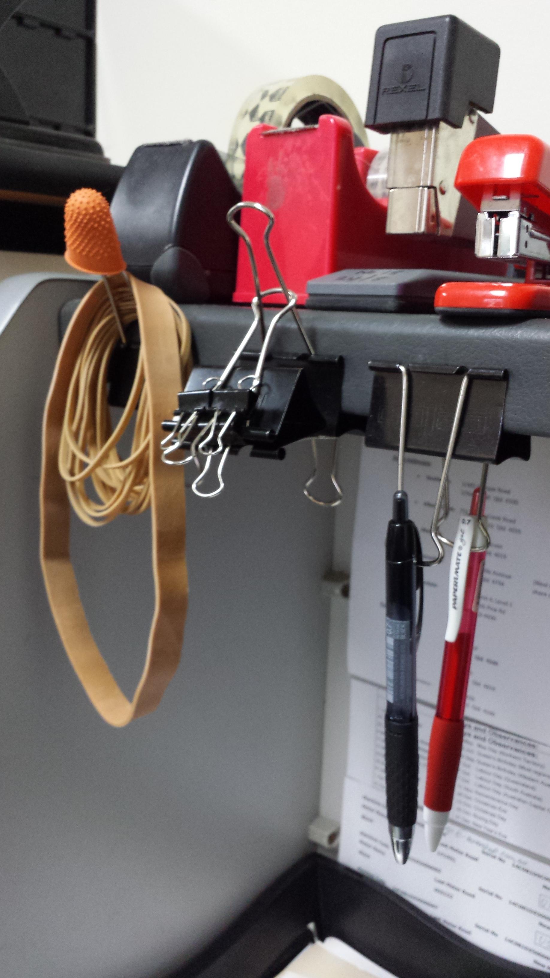 6 Binder Clip Hacks For The Workplace - Page 2 of 2 - Wise DIY | Wise DIY