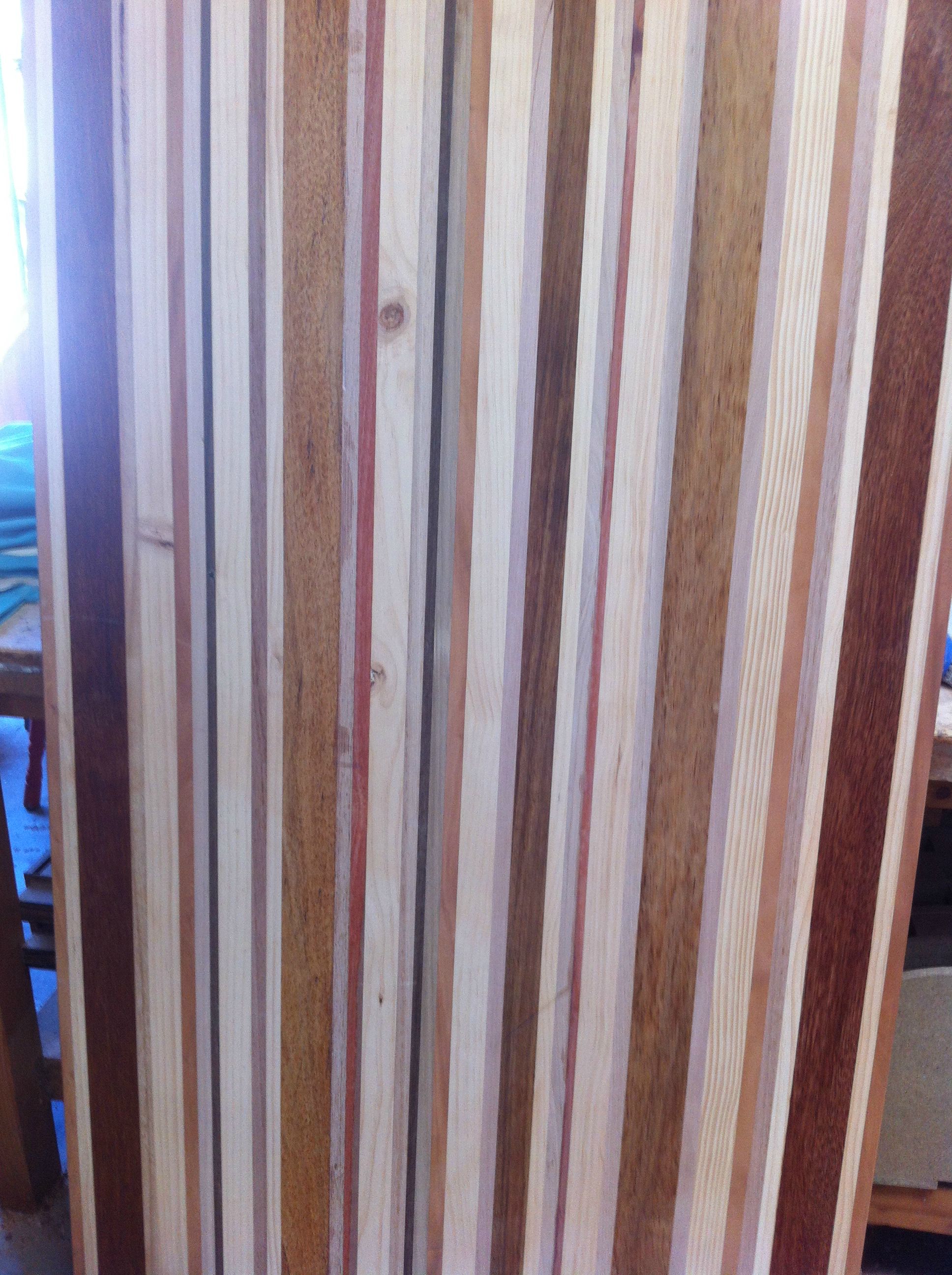What Goes On This Table Frame Is So Special That It Immediately Becomes ...