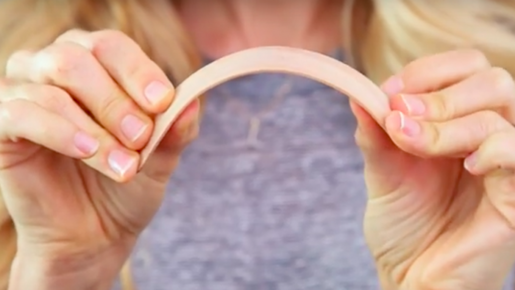 She Tells You How To Bend Popsicle Sticks And Then Makes Something ...