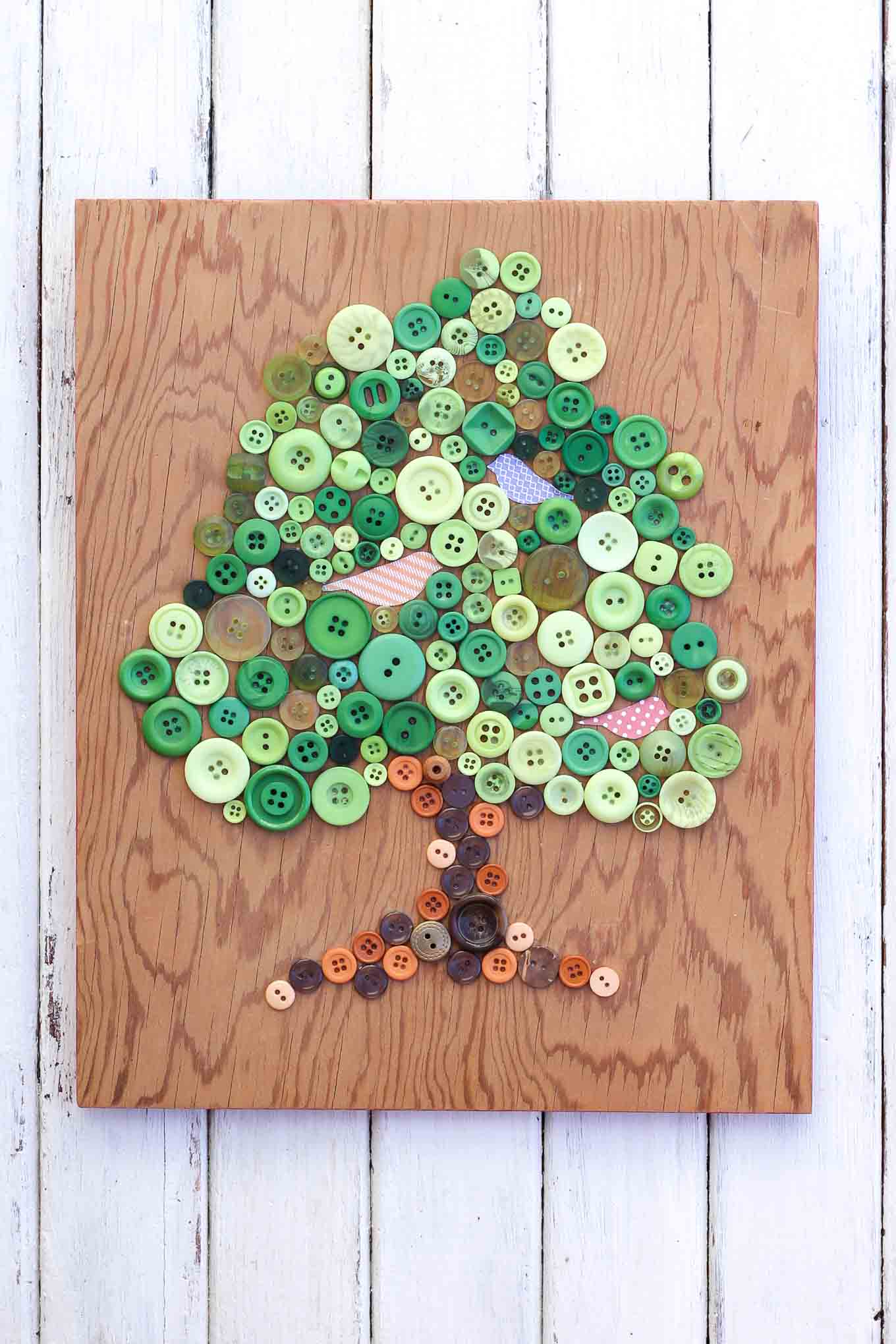 Tons Of Buttons Get Upcycled Into The Most Charming Wall Art! - Wise ...
